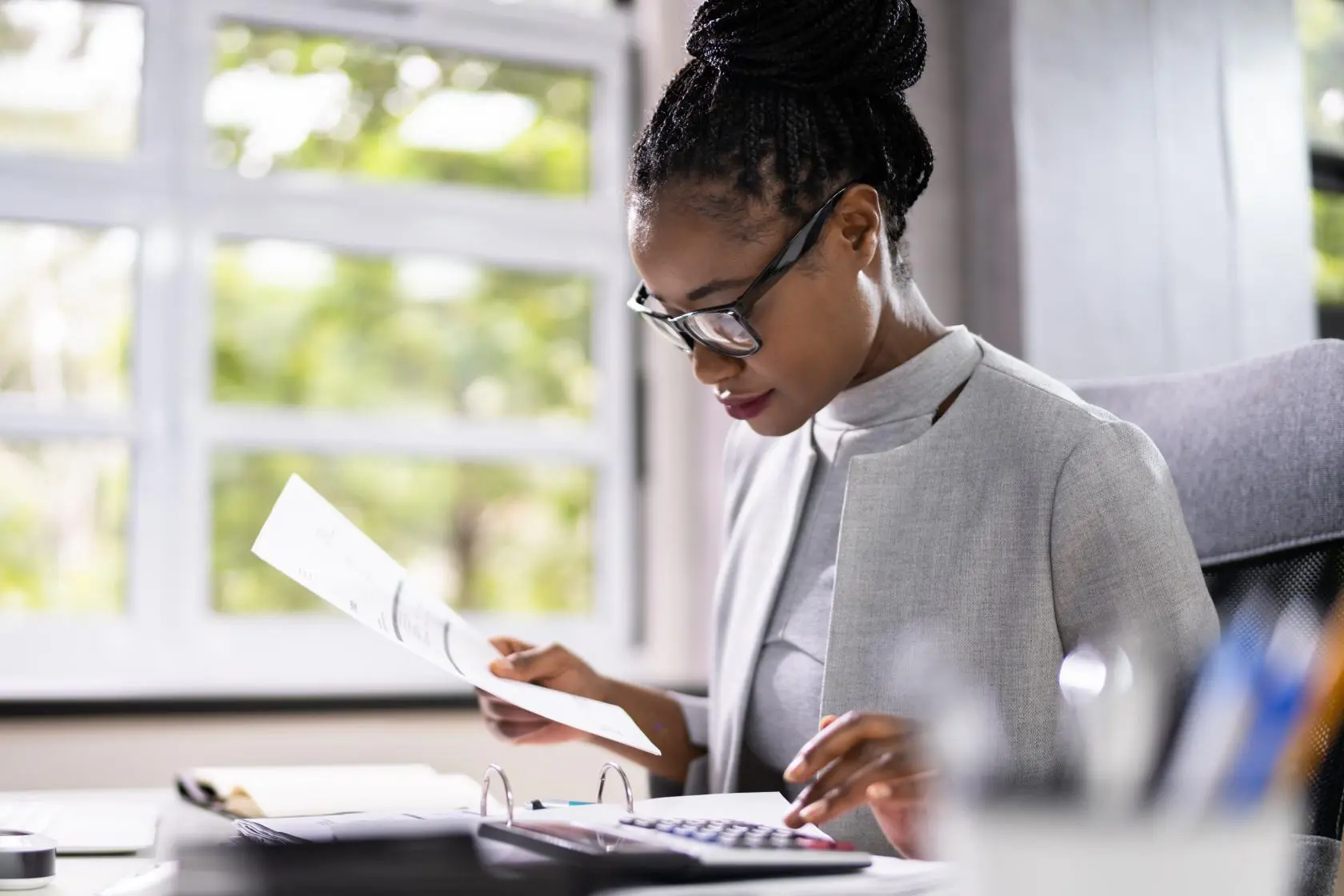 Bookkeeper vs. accountant: What's the difference, and which is better ...